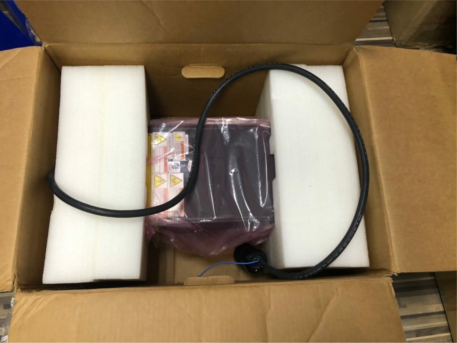 Advanced Energy Apex 3013 RF Plasma Generator - 鴻蘭科技有限公司